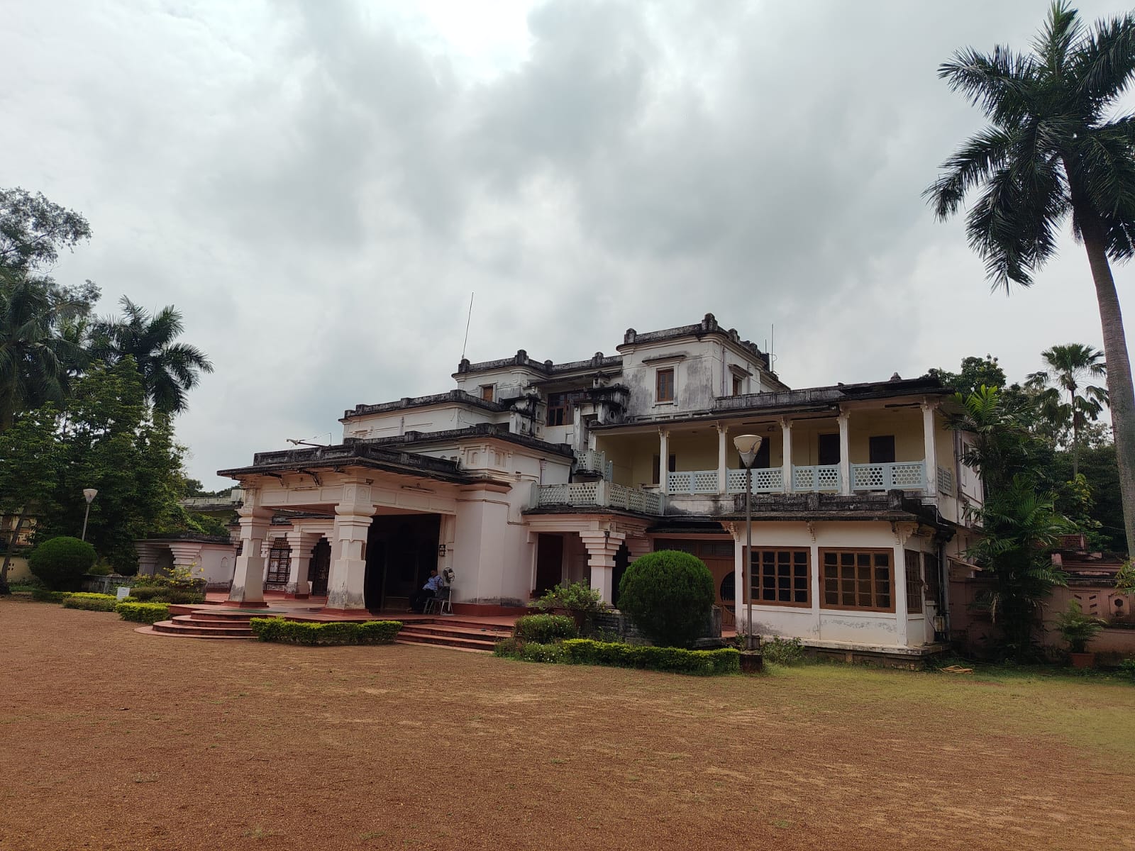 Rabindranath with Rathi and Pratima Devi in Udayan by Srila Basu